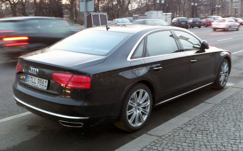 Audi A8 Long (D4, 4H) 4.2 FSI V8 (372 Hp) quattro Tiptronic